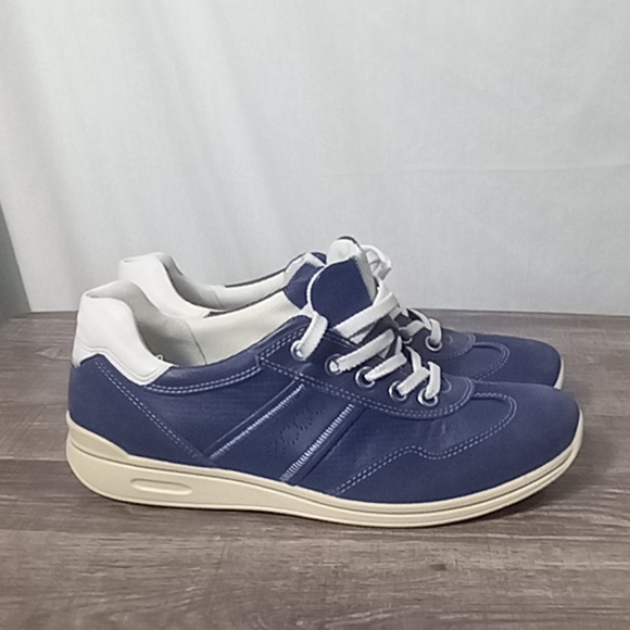 Ecco | Shoes | Ecco Womens Blue Mobile Ii Leather Sneakers Size | Poshmark